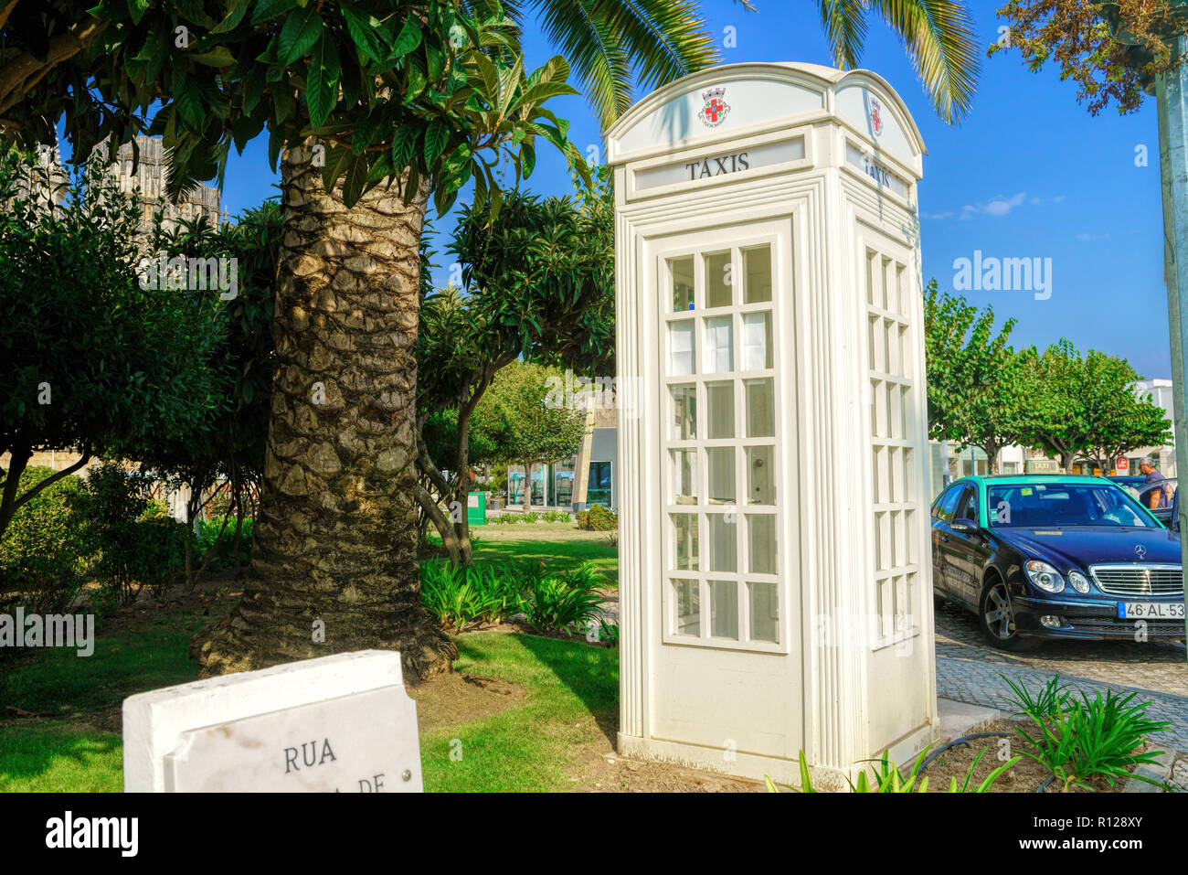 White telephone booth hi-res stock photography and images - Alamy