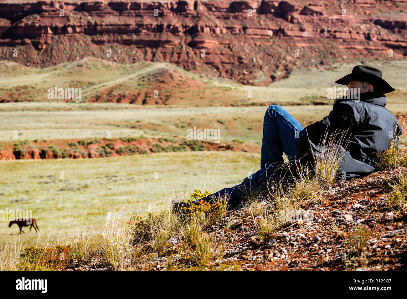 Cowboys resting hi-res stock photography and images - Alamy