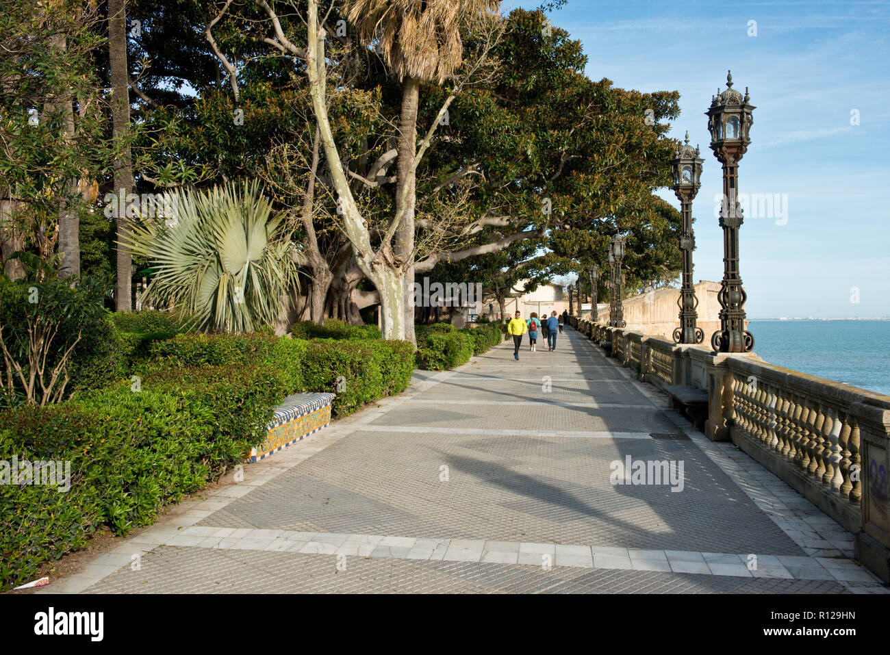 Pedestrian promenade hi-res stock photography and images - Alamy