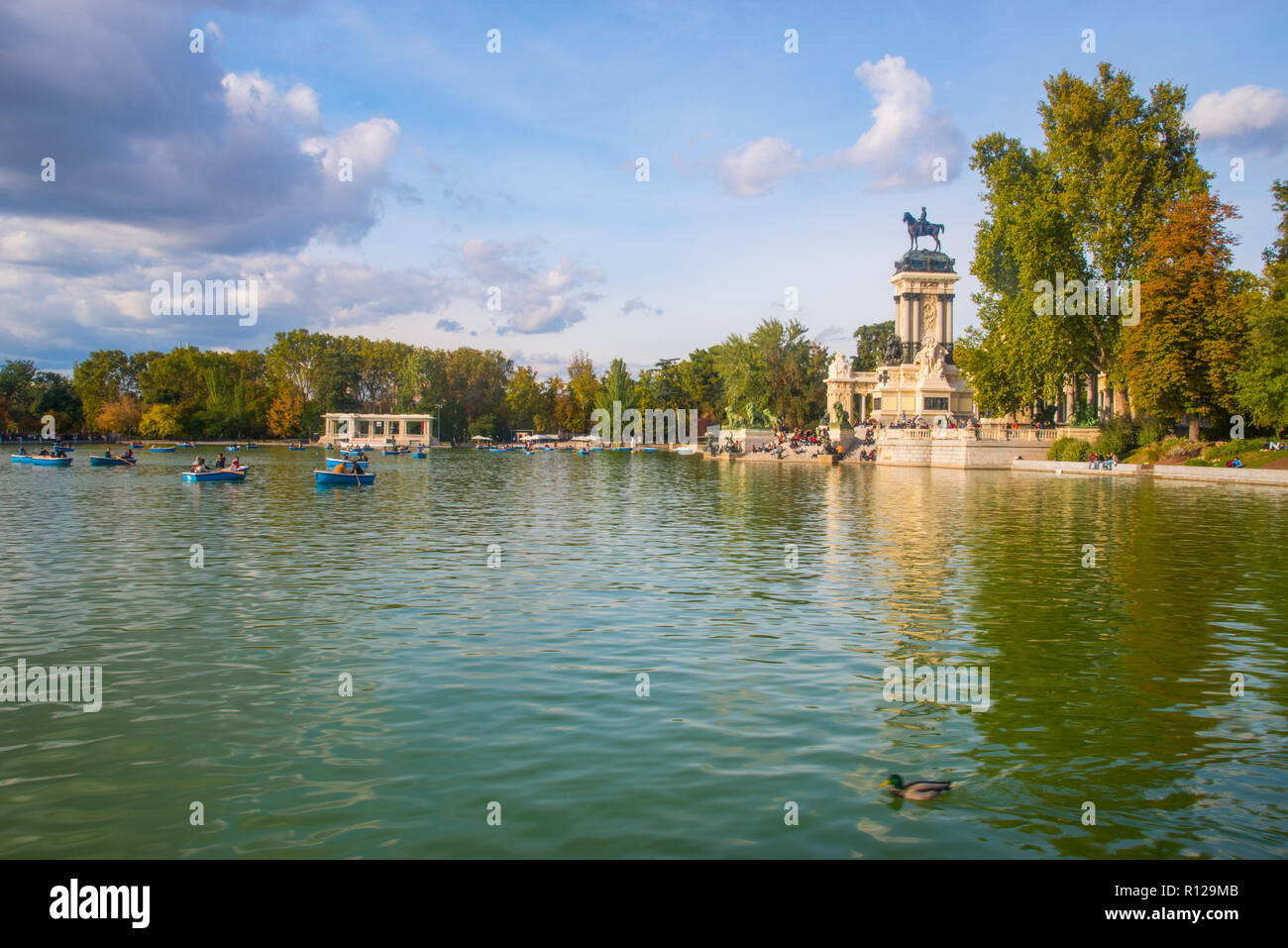 Pond. The Retiro park, Madrid, Spain Stock Photo - Alamy