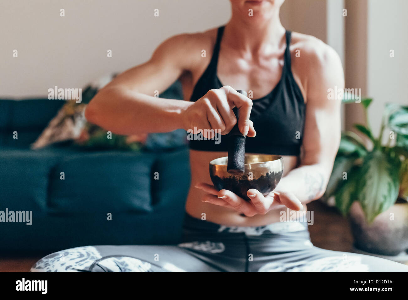 Singing bowl woman hi-res stock photography and images - Alamy