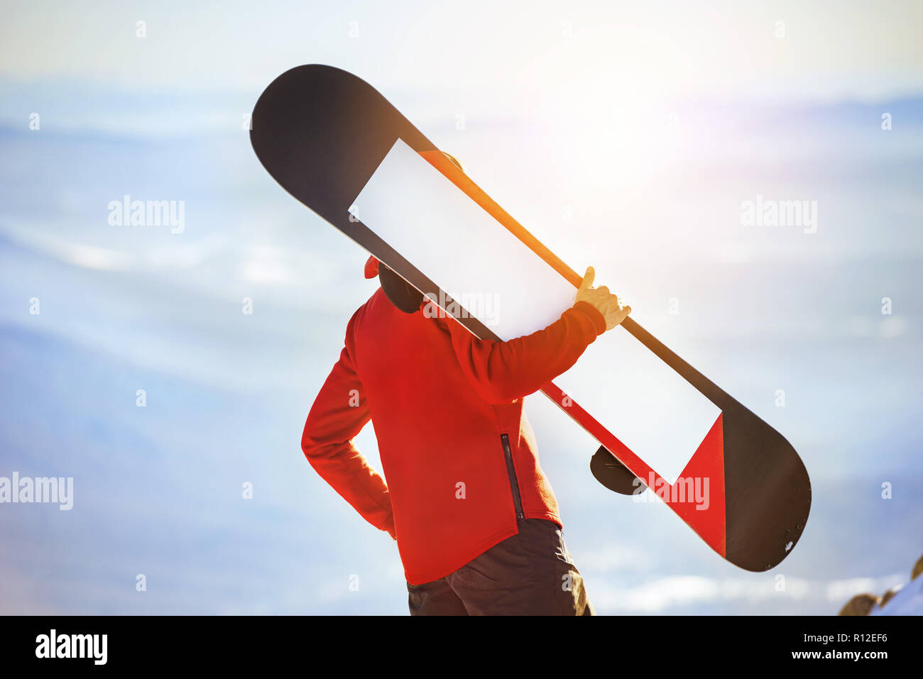 Snowboarder back view hi-res stock photography and images - Alamy