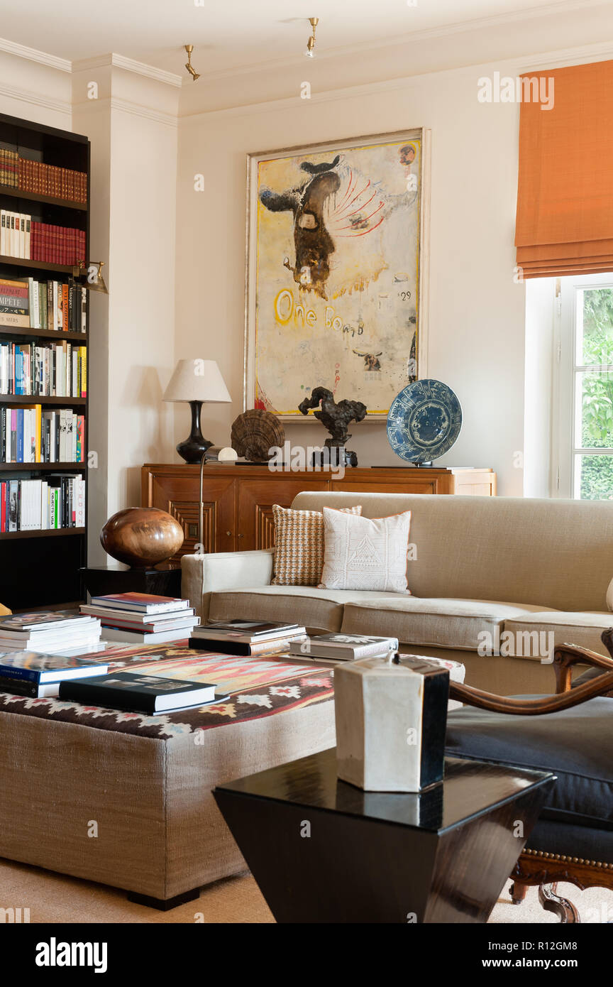 Modern living room Stock Photo - Alamy