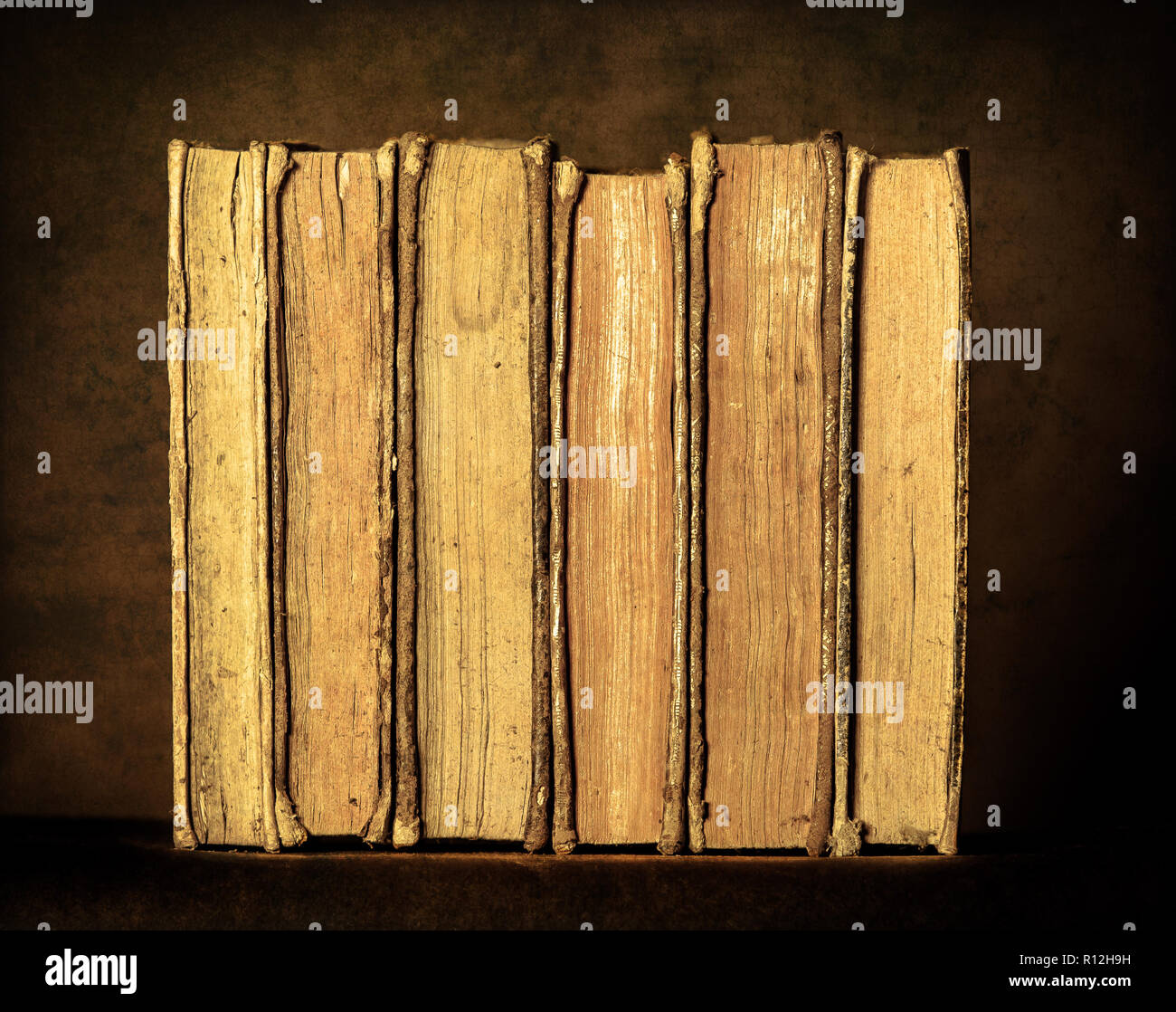 Manuscript library old books hi-res stock photography and images - Alamy