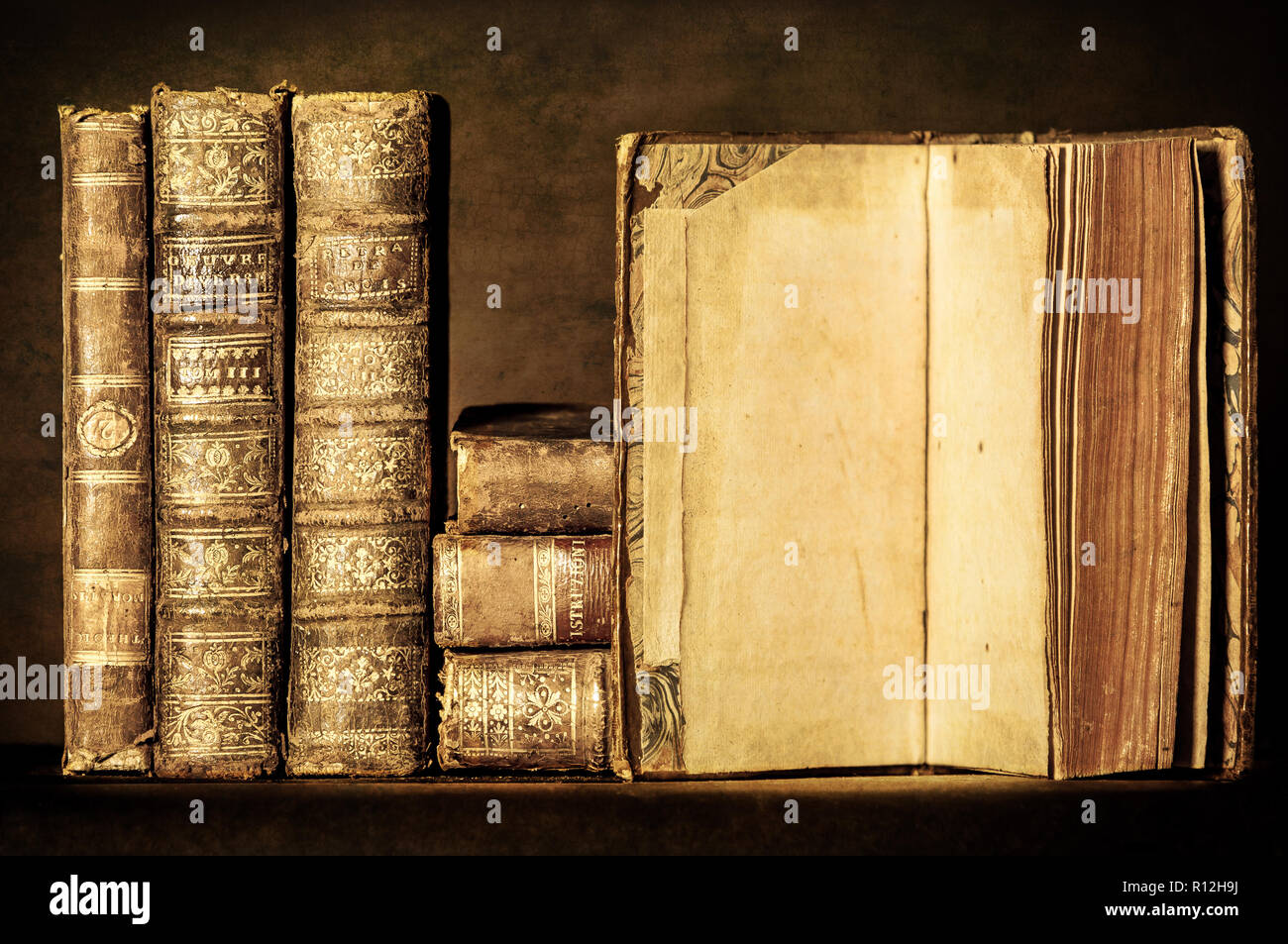 Manuscript library old books hi-res stock photography and images - Alamy
