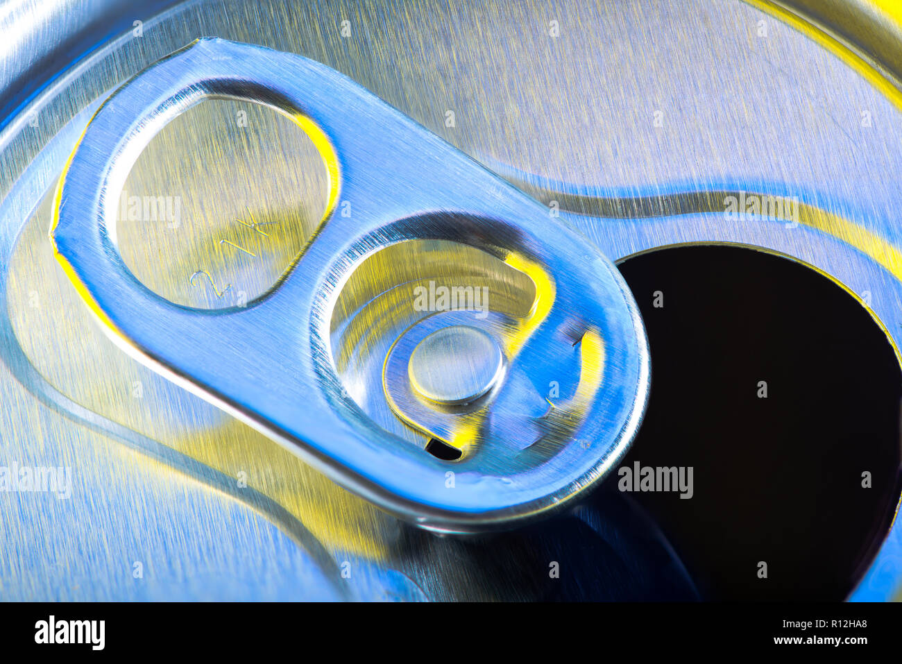 Macro close-up of an opened soda can Stock Photo - Alamy
