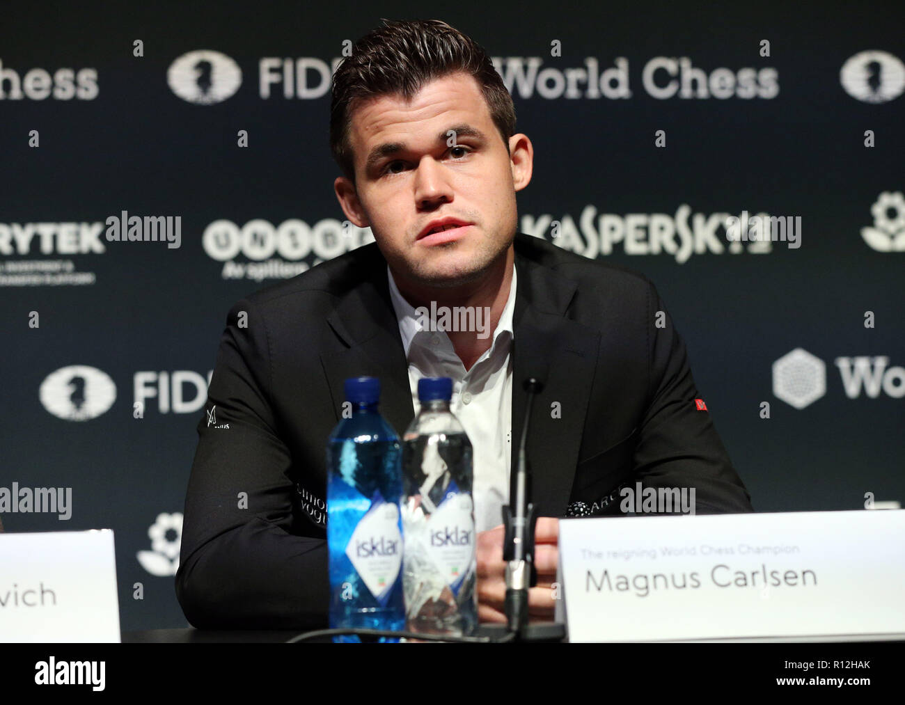 Magnus carlsen hi-res stock photography and images - Alamy