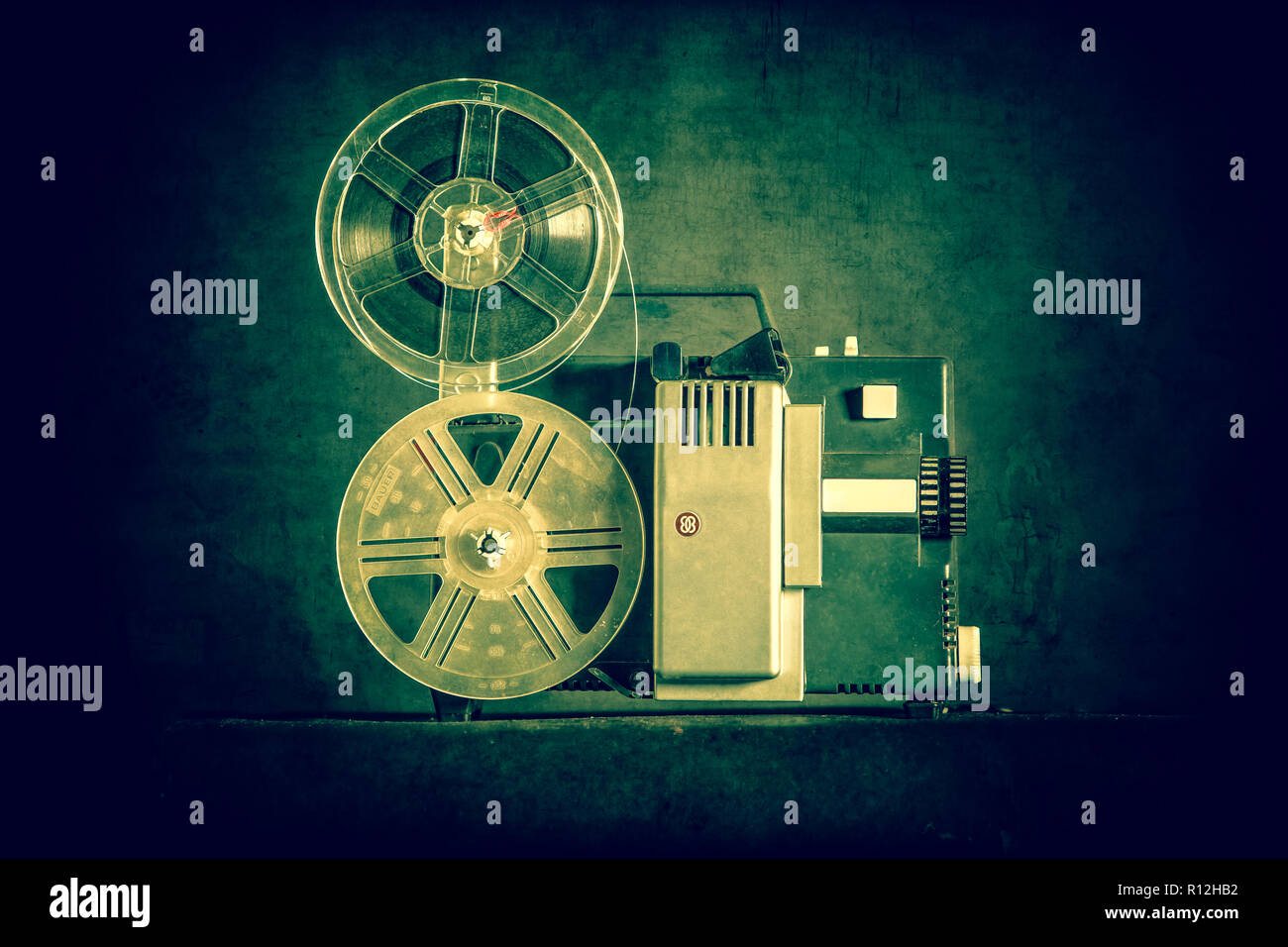 Old film projector hi-res stock photography and images - Alamy