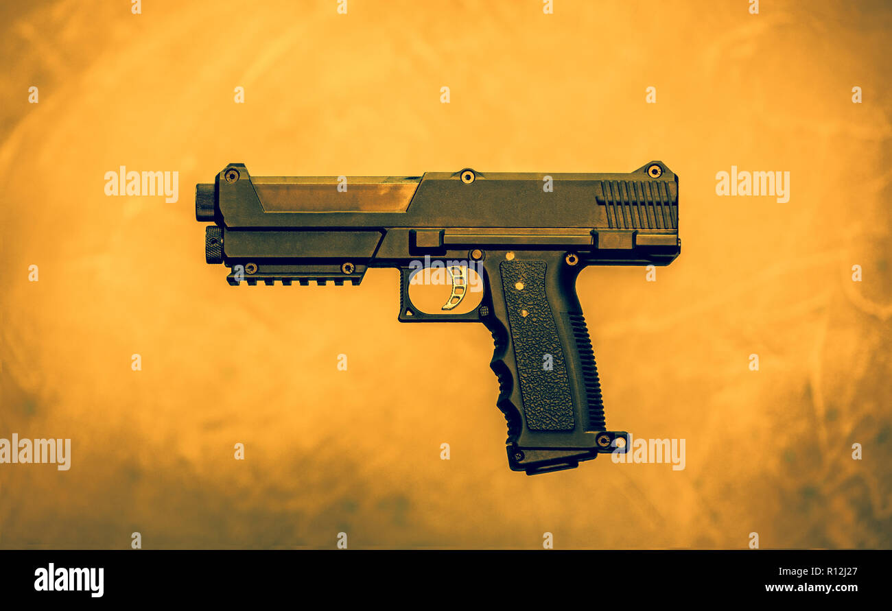 Airsoft paintball gun Stock Photo - Alamy