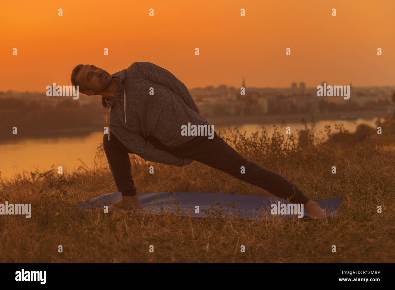 Noose Pose High Resolution Stock Photography and Images - Alamy