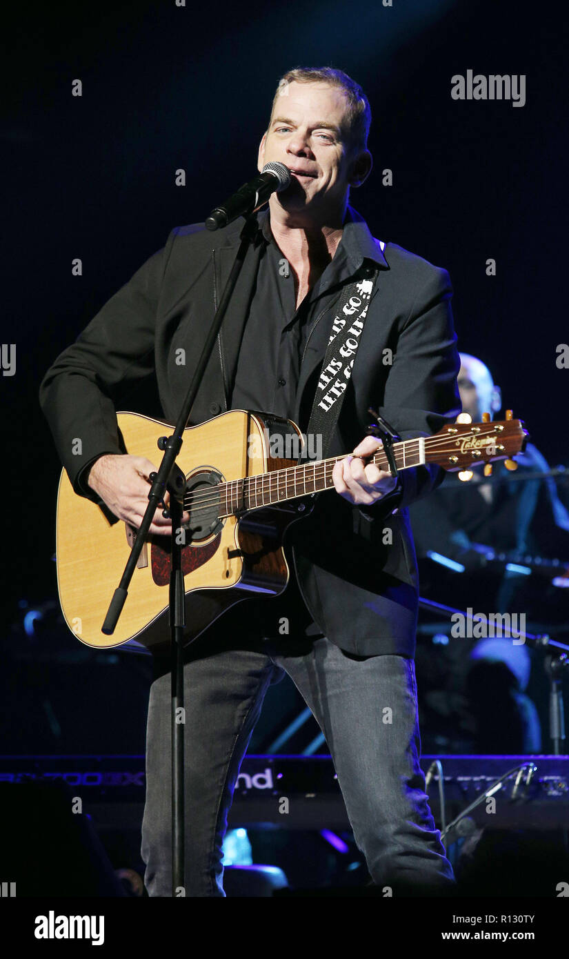 Garou hi-res stock photography and images - Alamy