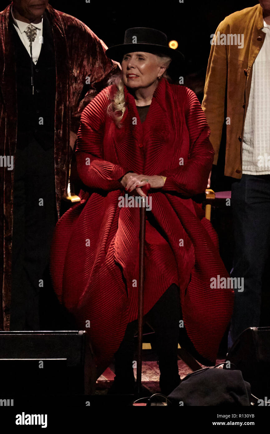 Los Angeles, CA, USA. 07th Nov, 2018. Joni Mitchell performs at 'Joni ...