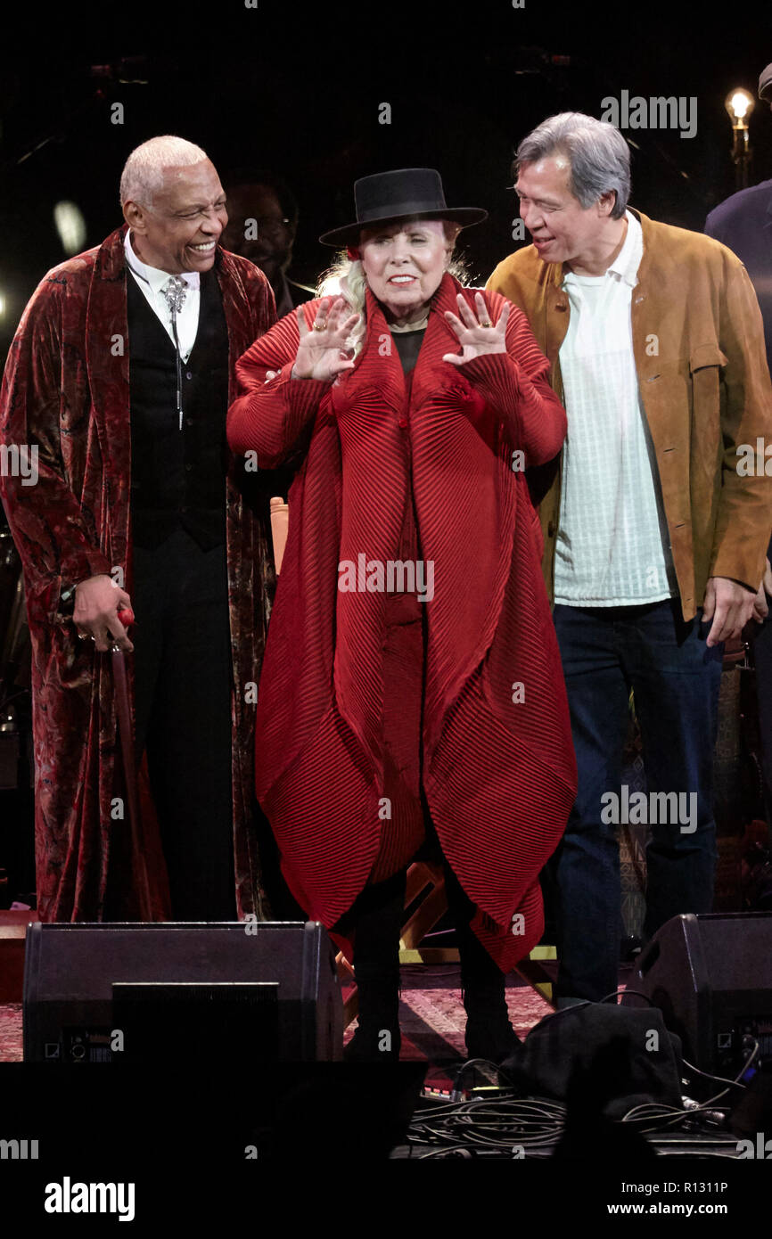 Joni mitchell birthday hi-res stock photography and images - Alamy