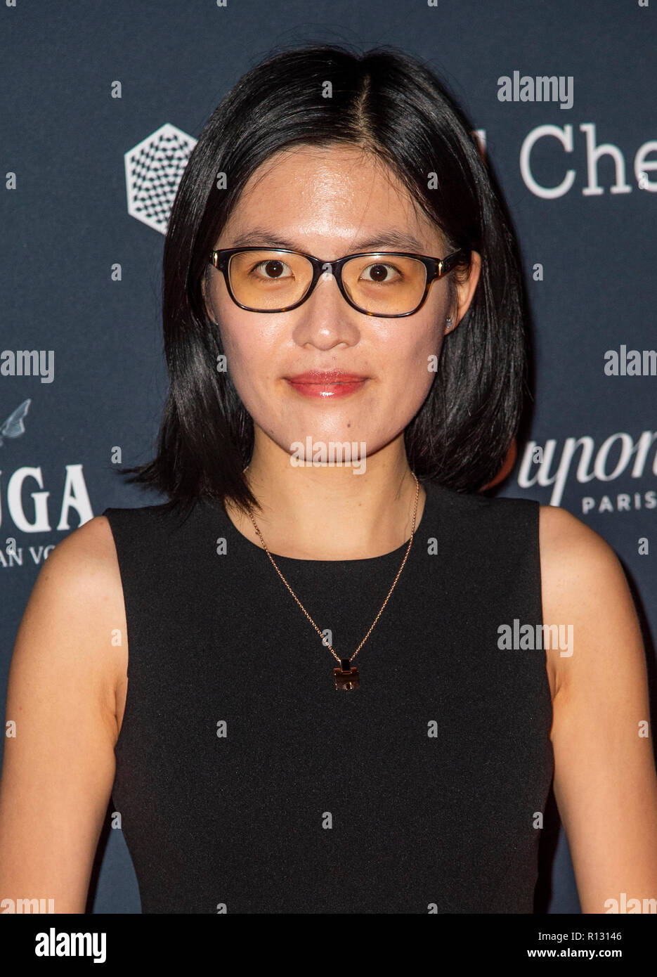 Hou yifan hi-res stock photography and images - Alamy