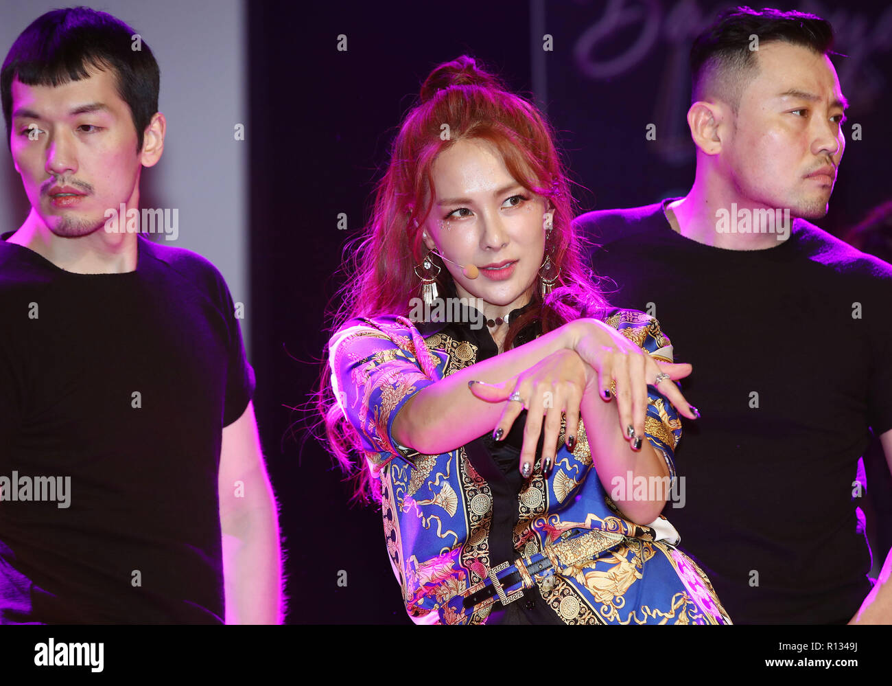 09th Nov, 2018. S. Korean singer Chae Yeon South Korean singer Chae ...