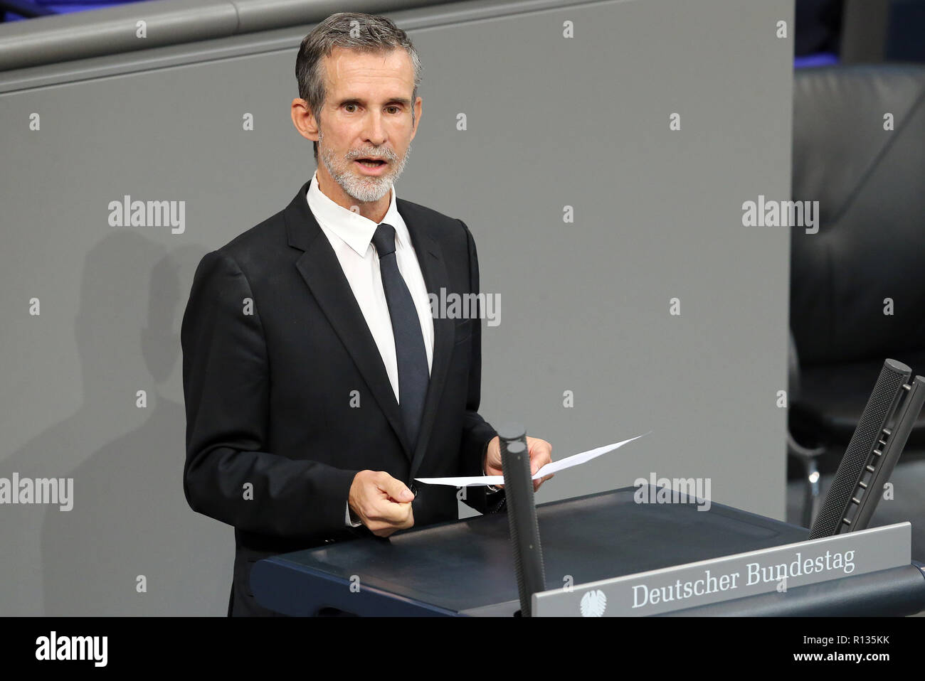 Berlin, Germany. 09th Nov, 2018. The actor Ulrich Matthes speaks during ...