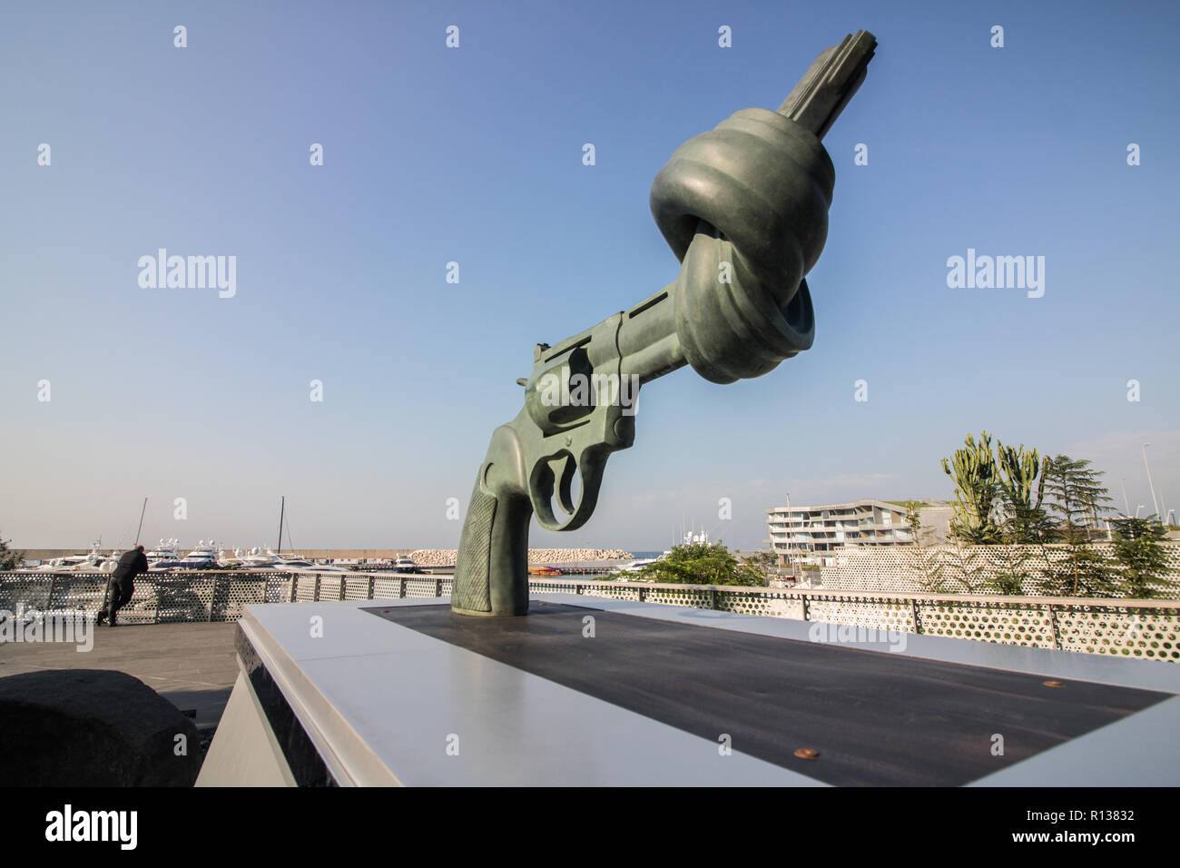 Beirut Lebanon. 9th November 2018. A large sculpture in Zaitunay Bay ...