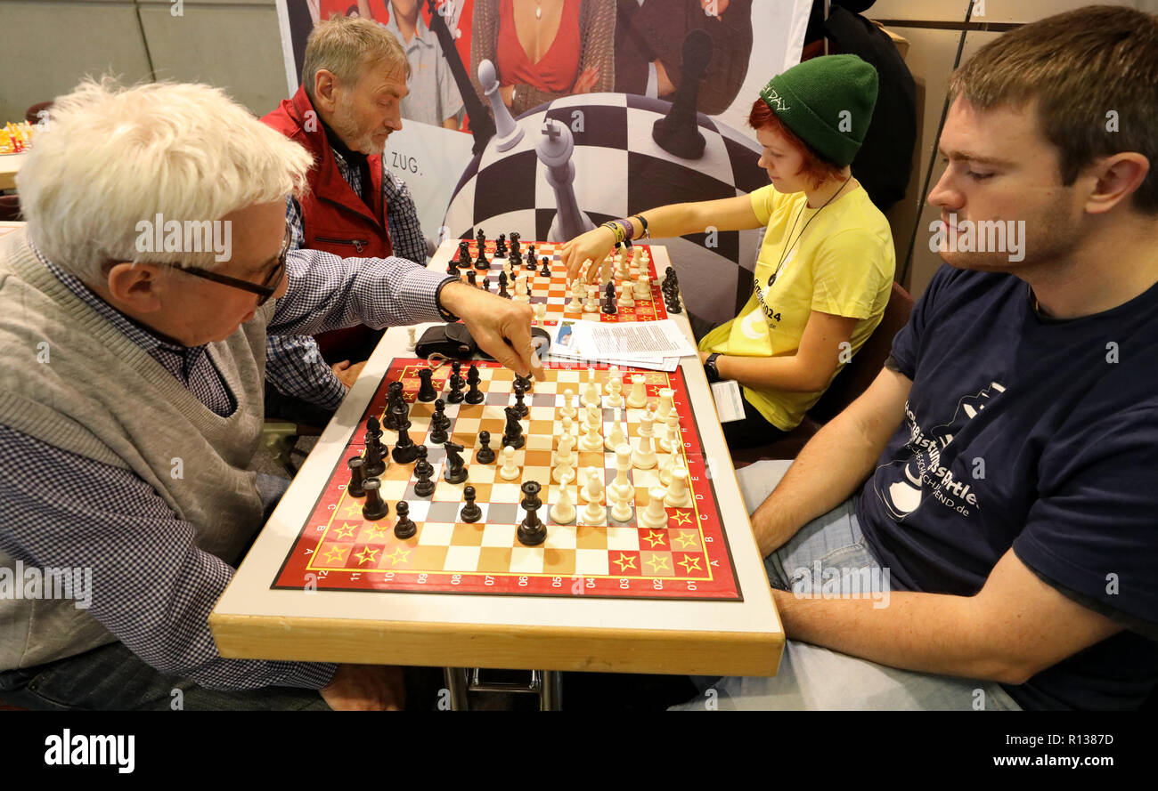 Rostock, Germany. 09th Nov, 2018. Janos Pinter (l-r), Hartmut Schmeling ...