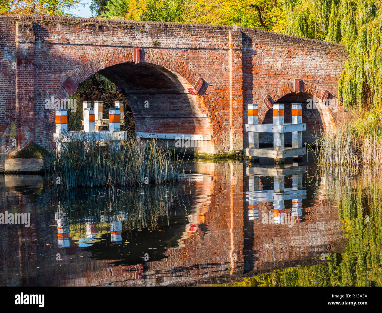 Sonning Bridge, River Thames, Sonning, Reading, Berkshire, England, UK ...