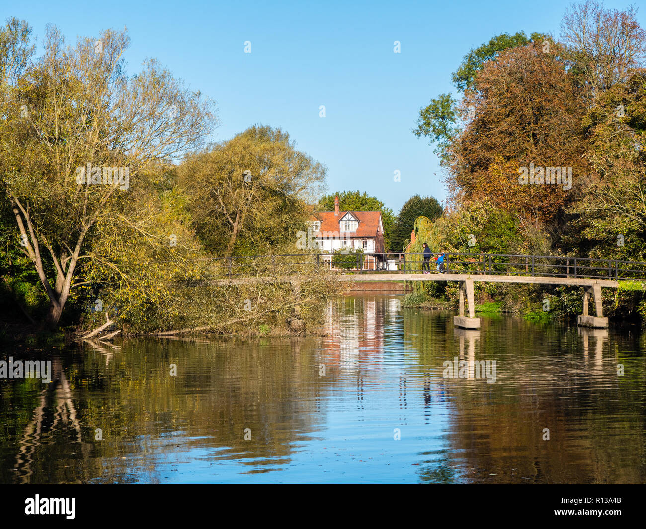 Sonning Bridge, River Thames, Sonning, Reading, Berkshire, England, UK ...