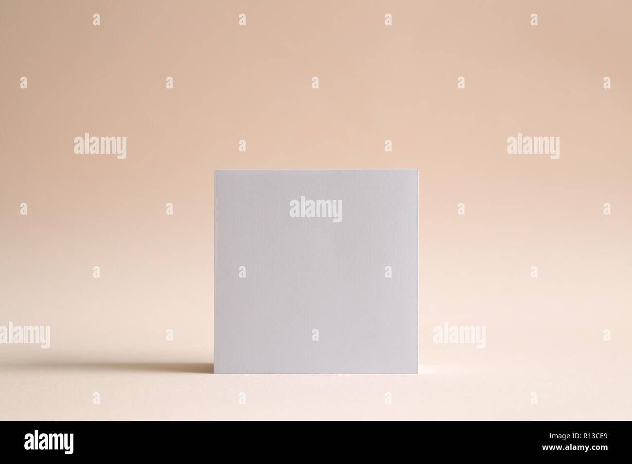 Empty memo hi-res stock photography and images - Alamy