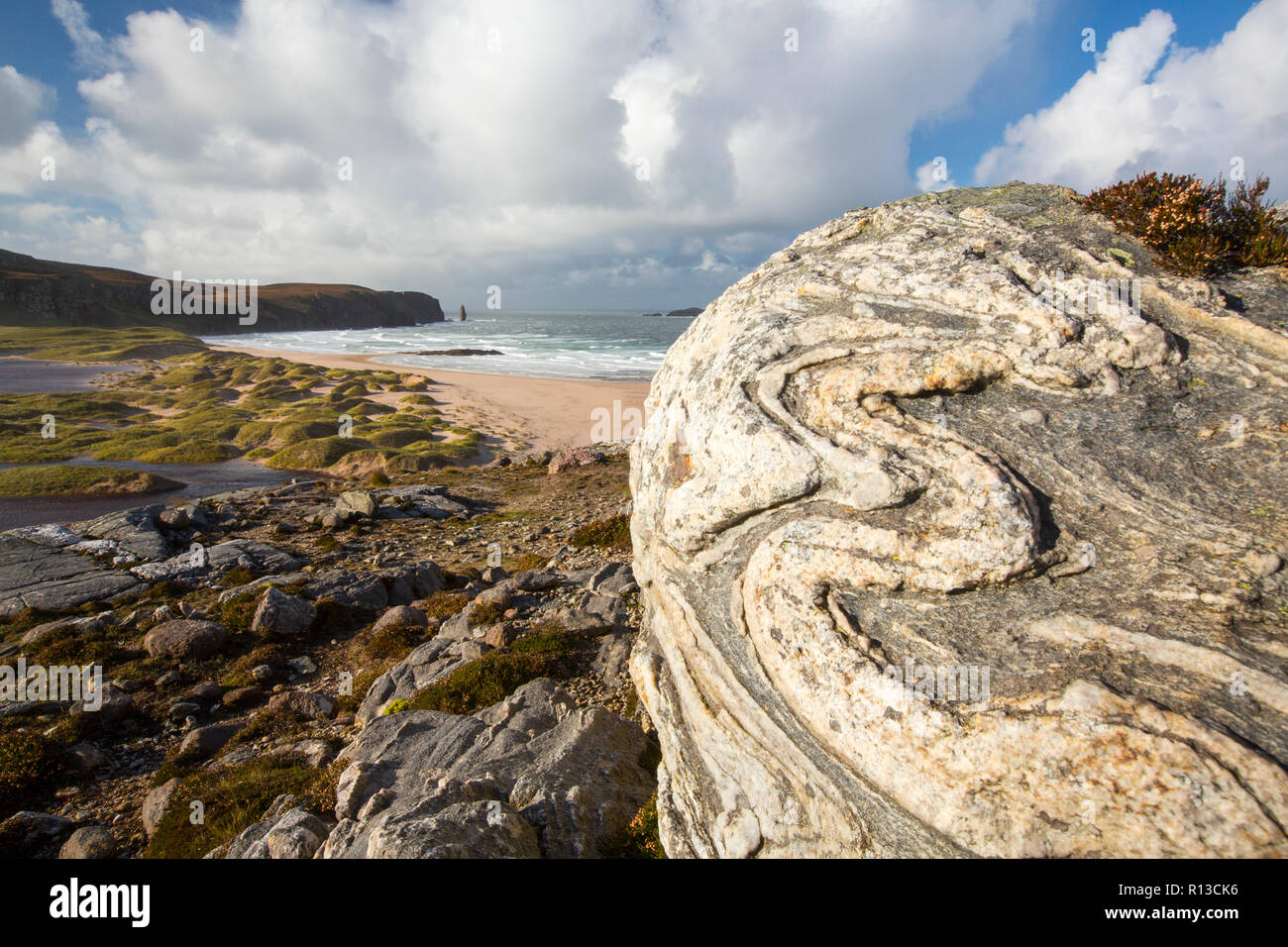 Lewisian gneiss rock hi-res stock photography and images - Alamy
