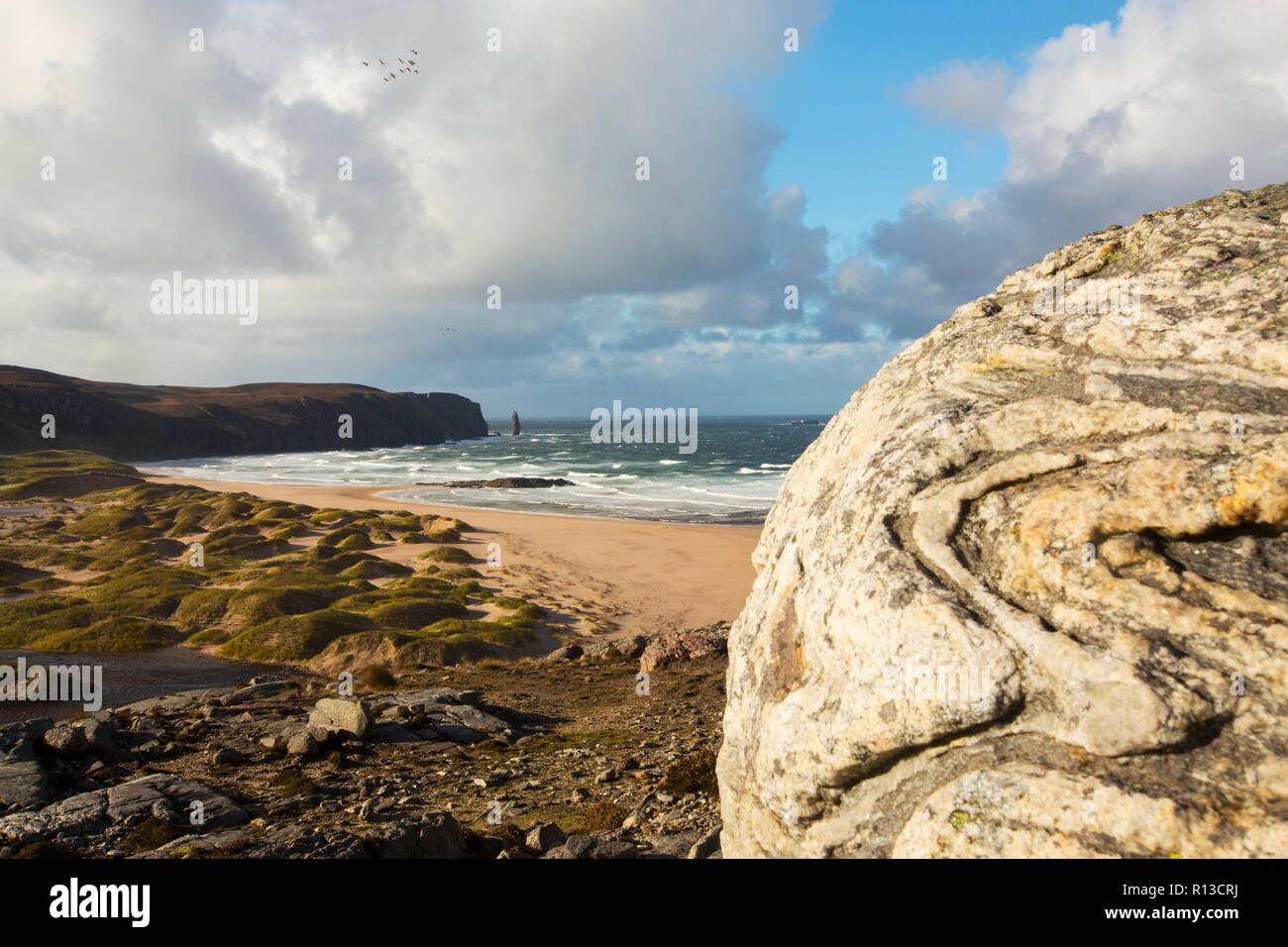 Lewisian gneiss rock hi-res stock photography and images - Alamy