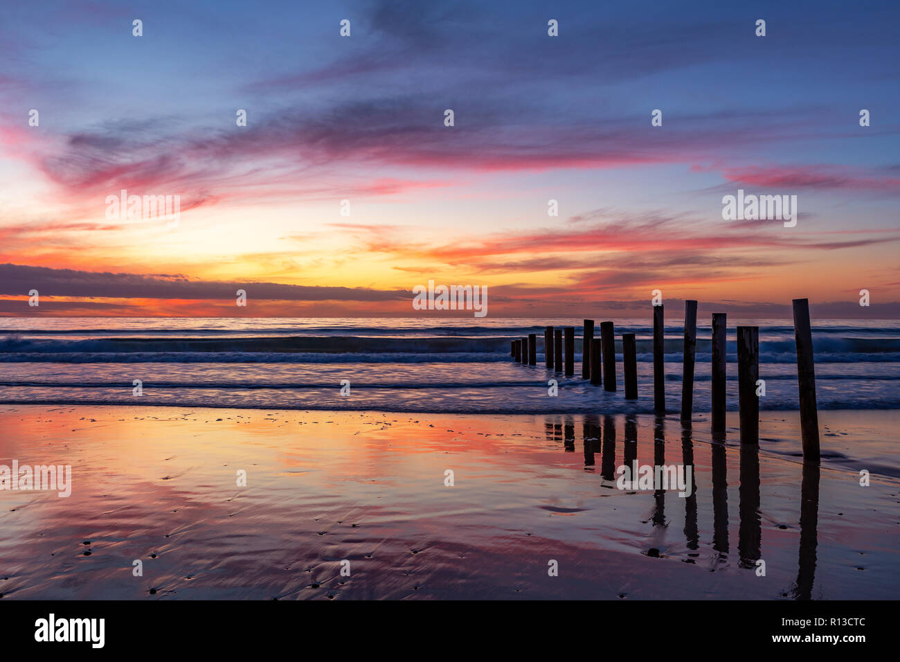 Moana beach hi-res stock photography and images - Alamy
