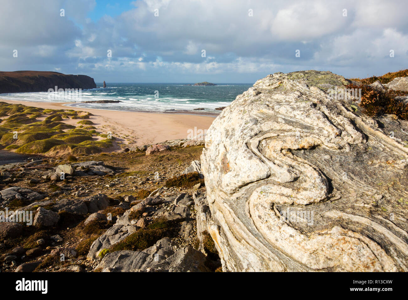 Lewisian gneiss sandwood bay sutherland hi-res stock photography and ...
