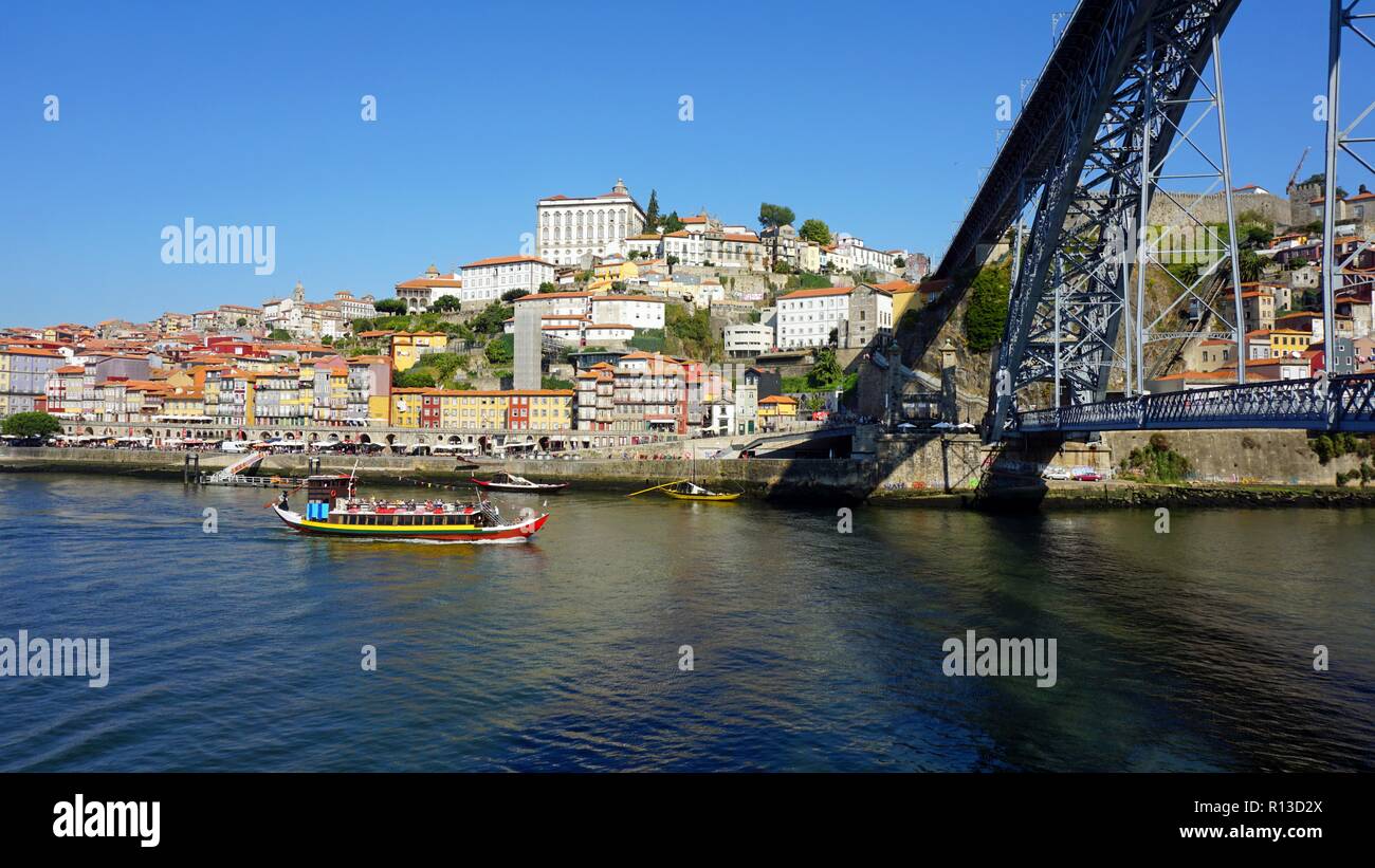 douro river bridge dom luis in porto Stock Photo - Alamy