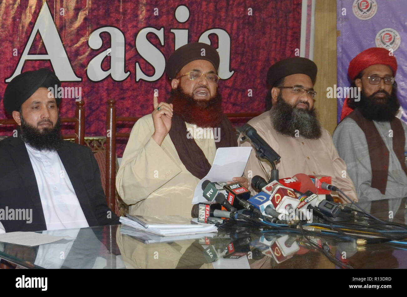 Dr ashraf asif jalali hi-res stock photography and images - Alamy