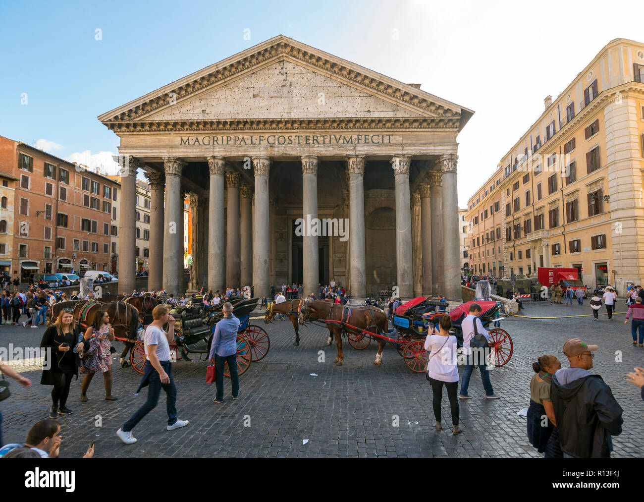 ROME, ITALY - OCTOBER 26, 2018: Pantheon, Iconic temple built circa 118 ...