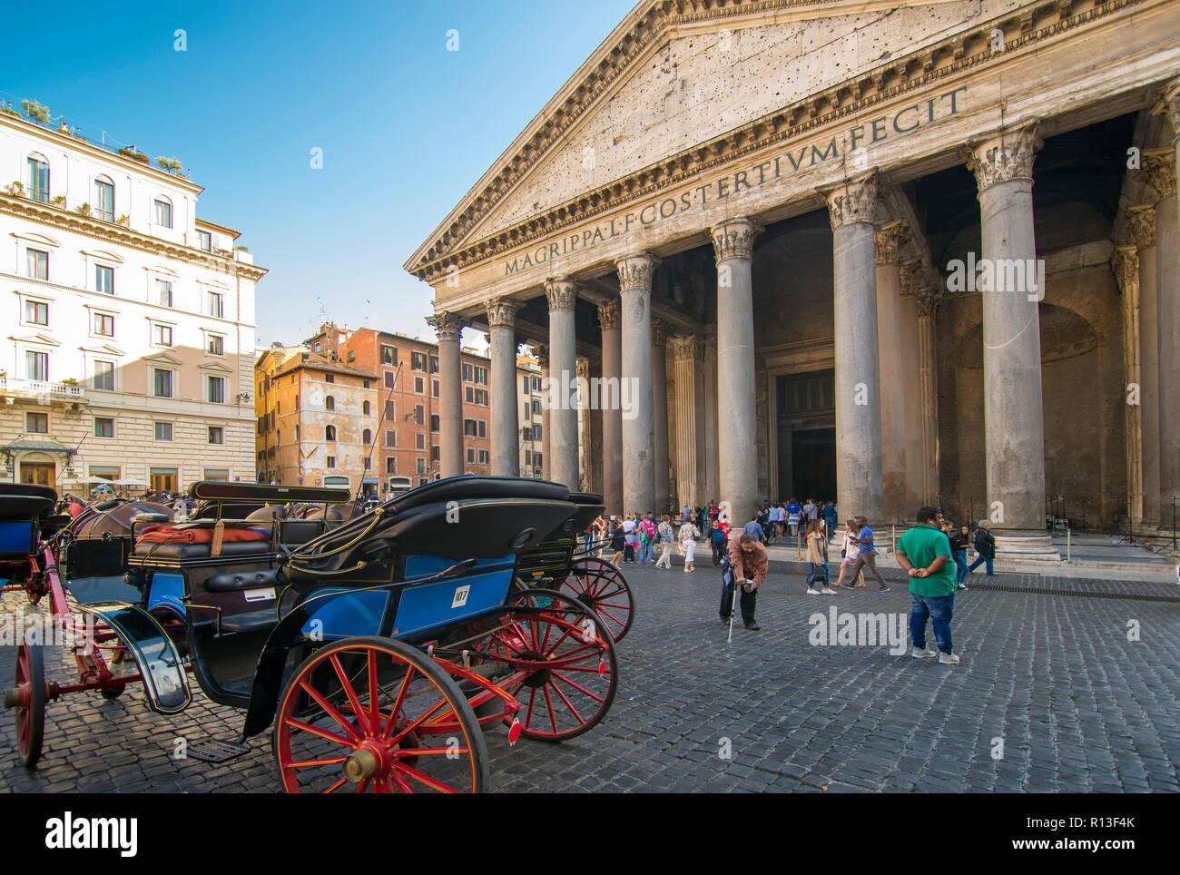 ROME, ITALY - OCTOBER 26, 2018: Pantheon, Iconic temple built circa 118 ...