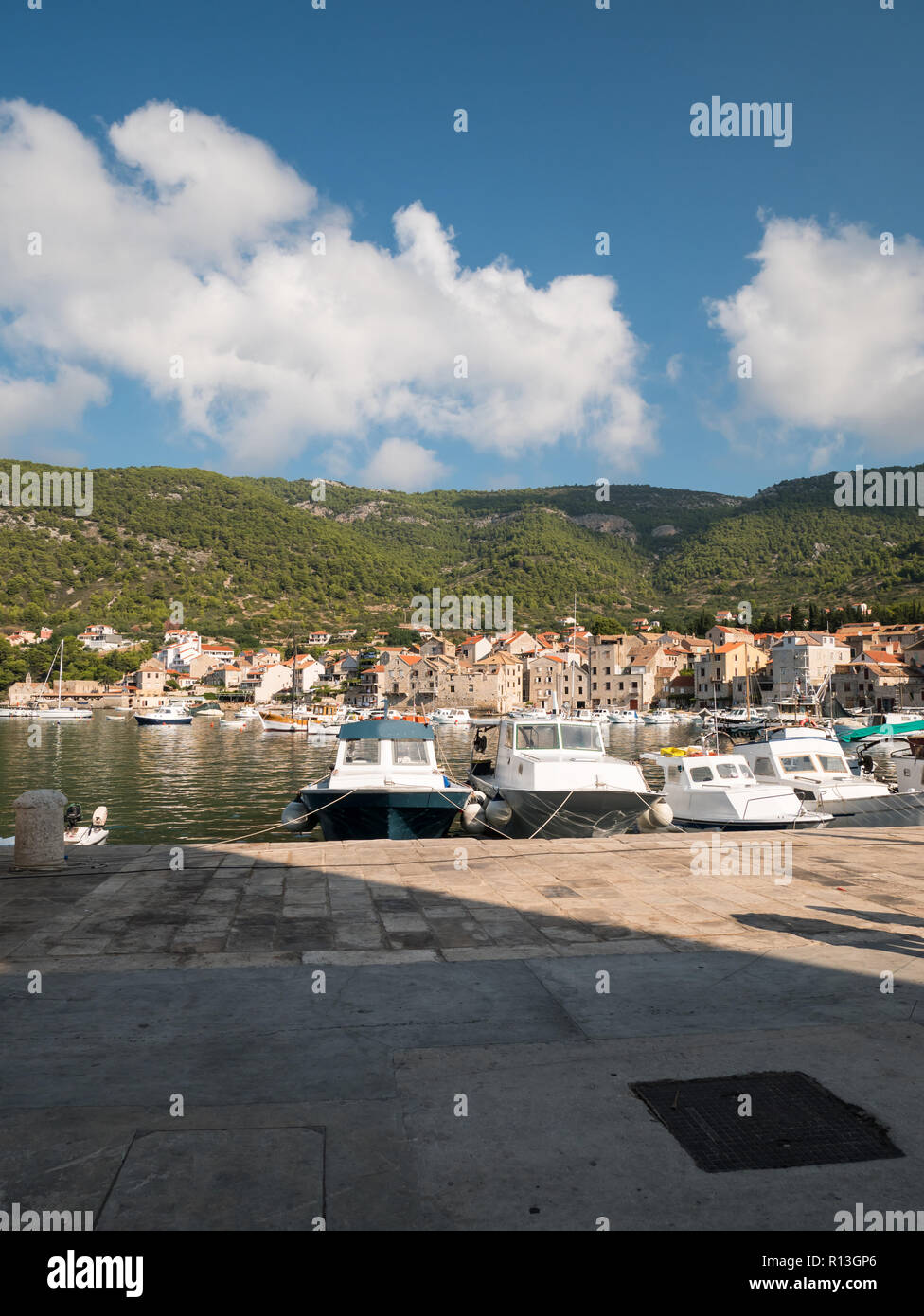 Harbor vis island hi-res stock photography and images - Alamy