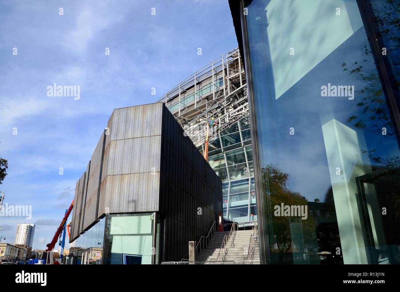 Construction site at tottenham hotspur new stadium hi-res stock ...