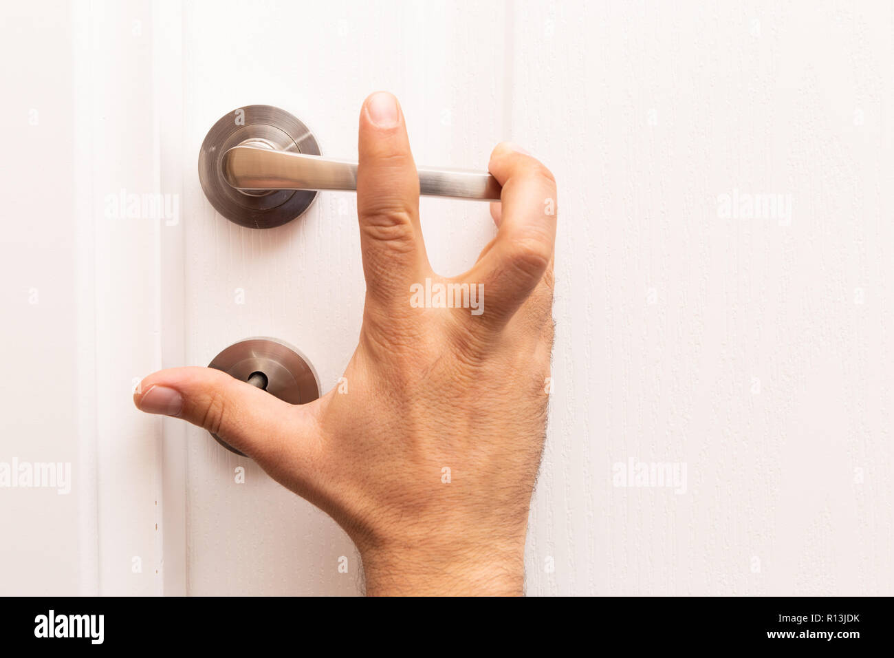 Shutting door hi-res stock photography and images - Alamy