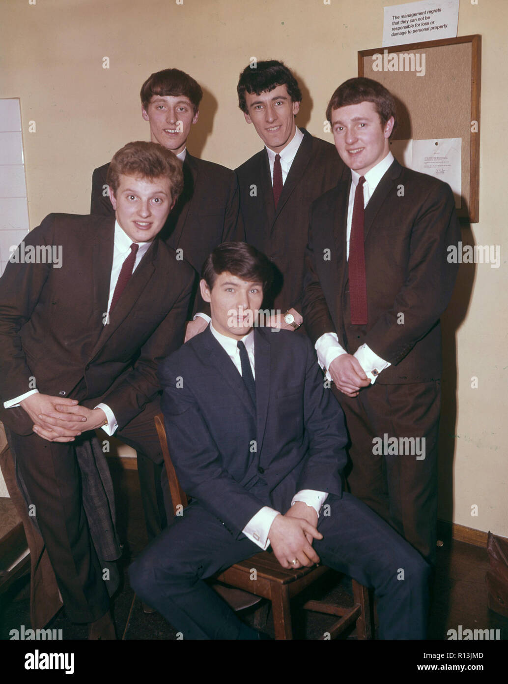 BERN ELLIOT AND THE FENMEN English pop group in 1963 with Bern Elliott ...