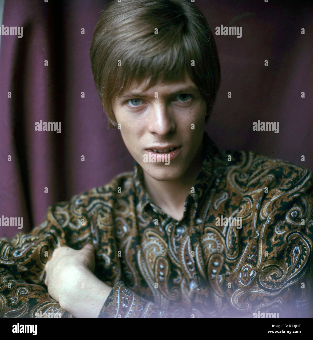 David bowie was an english singer hi-res stock photography and images ...