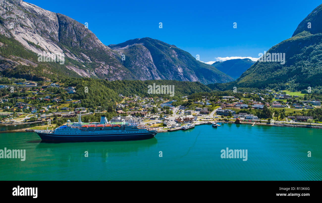 Norway eidfjord village hi-res stock photography and images - Alamy