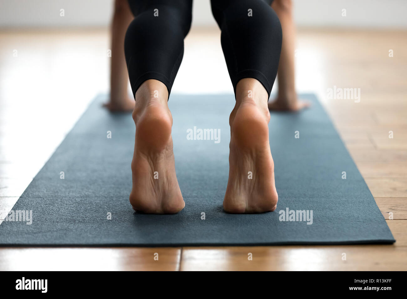Yoga studio strength close hi-res stock photography and images - Alamy
