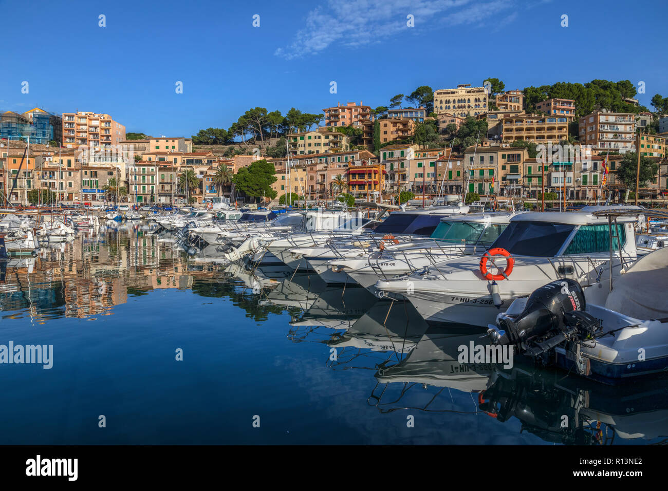 Strand port de soller hi-res stock photography and images - Alamy