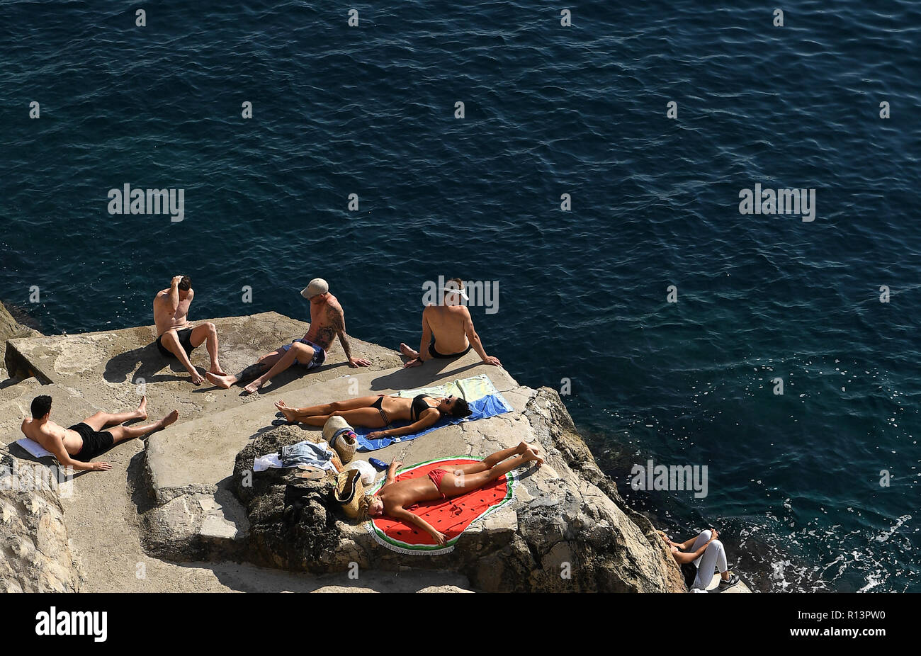 Europe sunbathing hi-res stock photography and images - Alamy