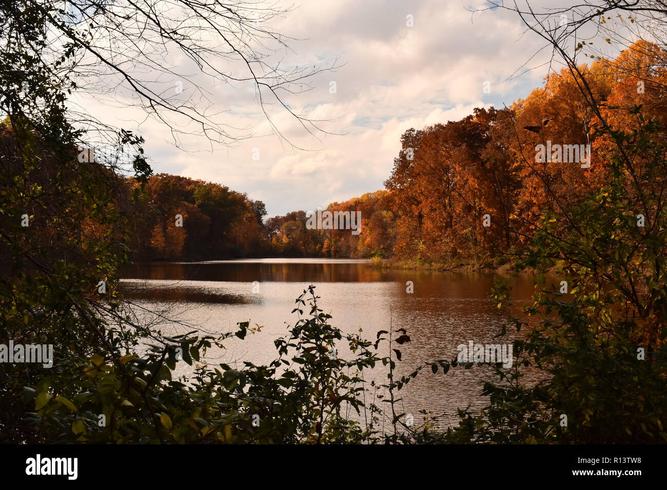 Framed water scene hi-res stock photography and images - Alamy