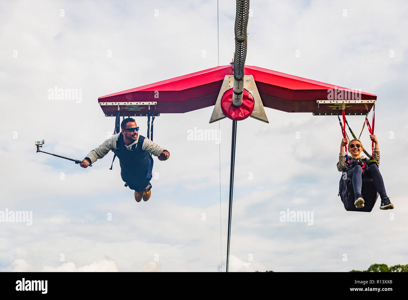 Adventure park wire hi-res stock photography and images - Alamy