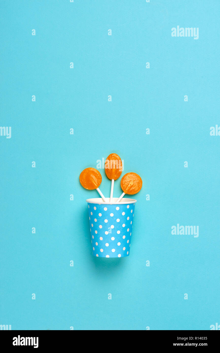 Minimal party hi-res stock photography and images - Alamy