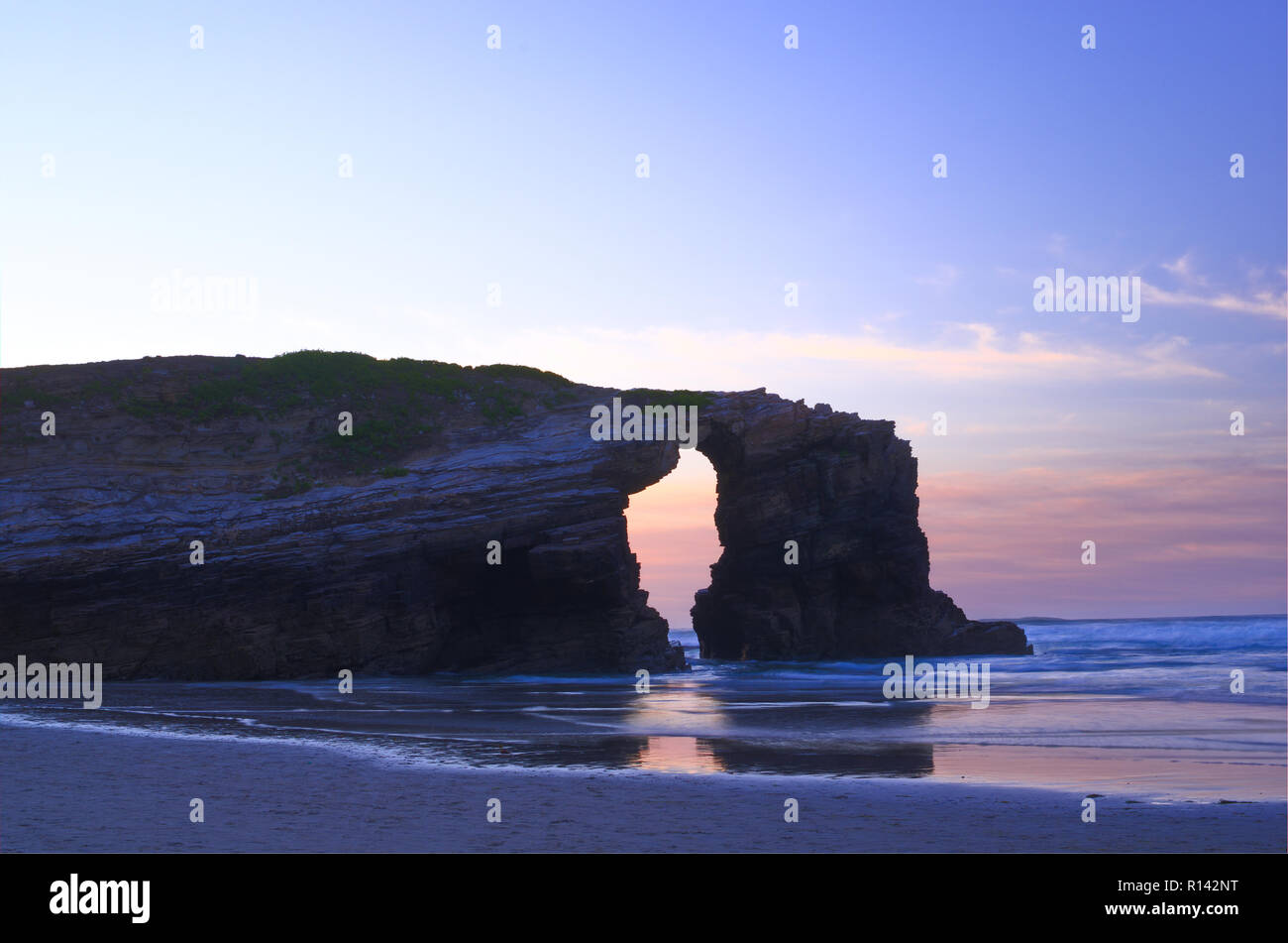 Ocean shore spain summer vacation vibrant hi-res stock photography and ...