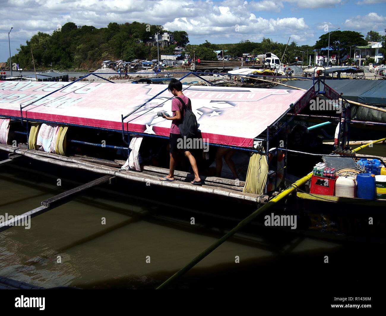 Binangonan fish port hi-res stock photography and images - Alamy