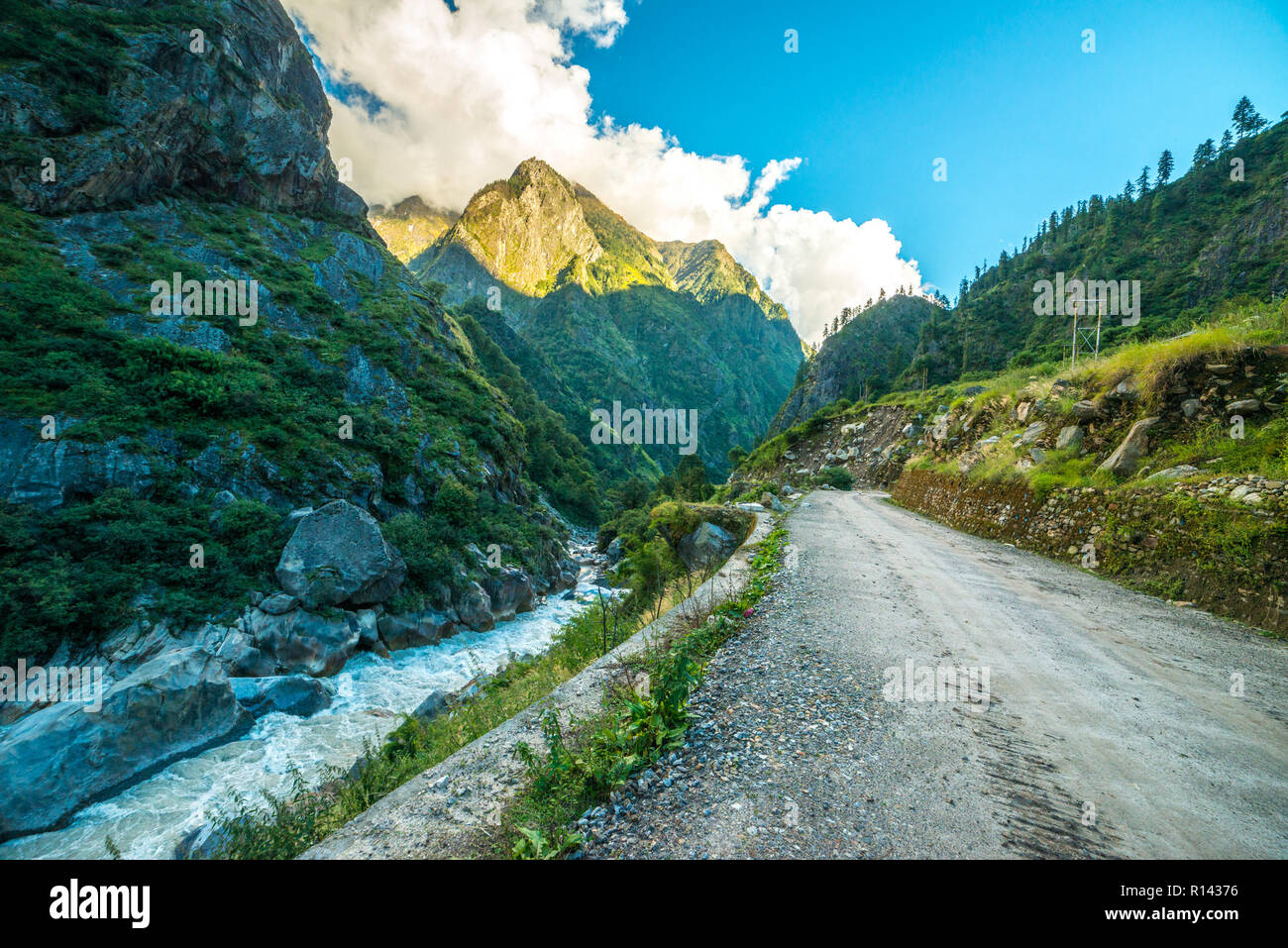 Darma Valley / Dugtu Valley in Uttrakhand Stock Photo - Alamy