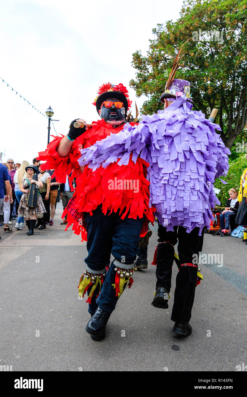Two men facing each other hi-res stock photography and images - Alamy