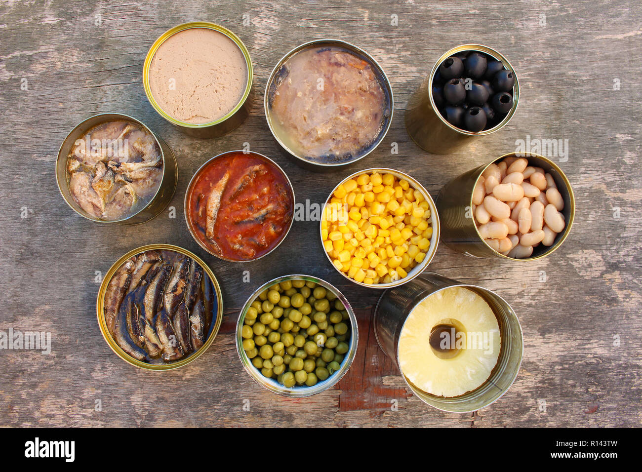 Tinned vegetables fruits hi-res stock photography and images - Alamy